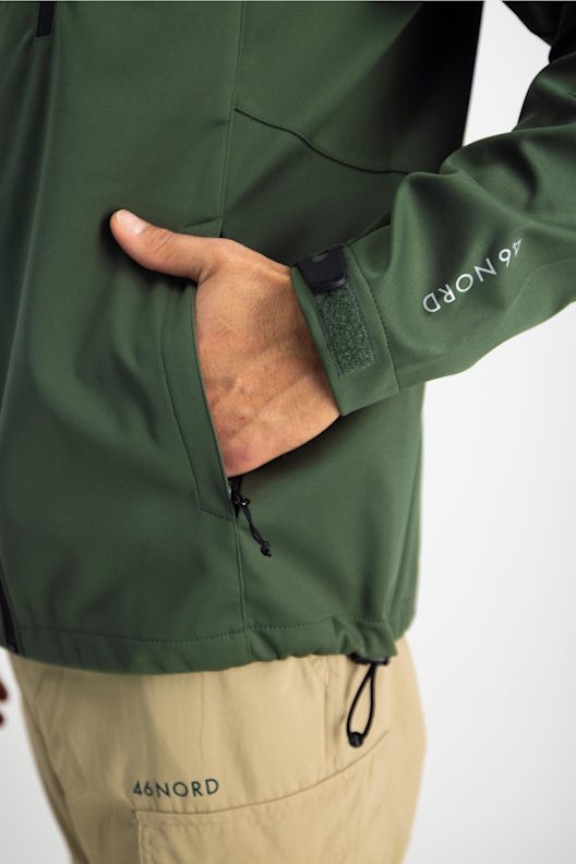 Compra giacca softshell uomo 46 NORD in verde | ochsnersport.ch