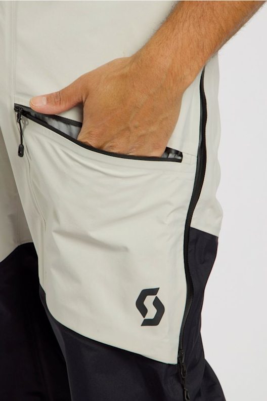 SCOTT Vertic 3L Gore-Tex® Herren Skitourenhose in schwarz-weiß kaufen | ochsnersport.ch